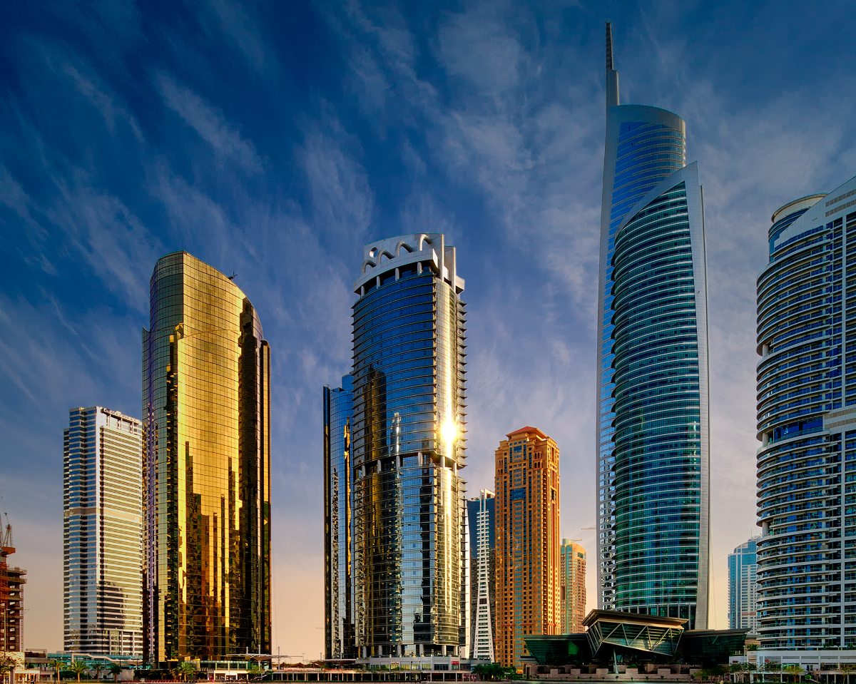 Tout savoir sur l'Almas Tower : hauteur et innovations architecturales ...